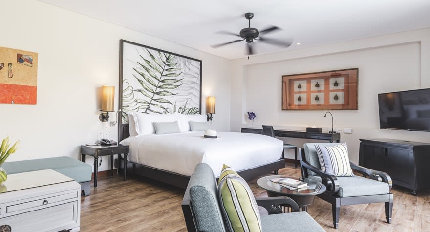 Four Bedroom Connecting Double Pool Pavilion