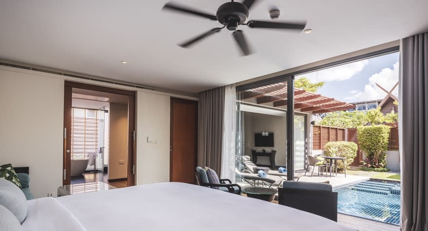 Four Bedroom Connecting Double Pool Pavilion