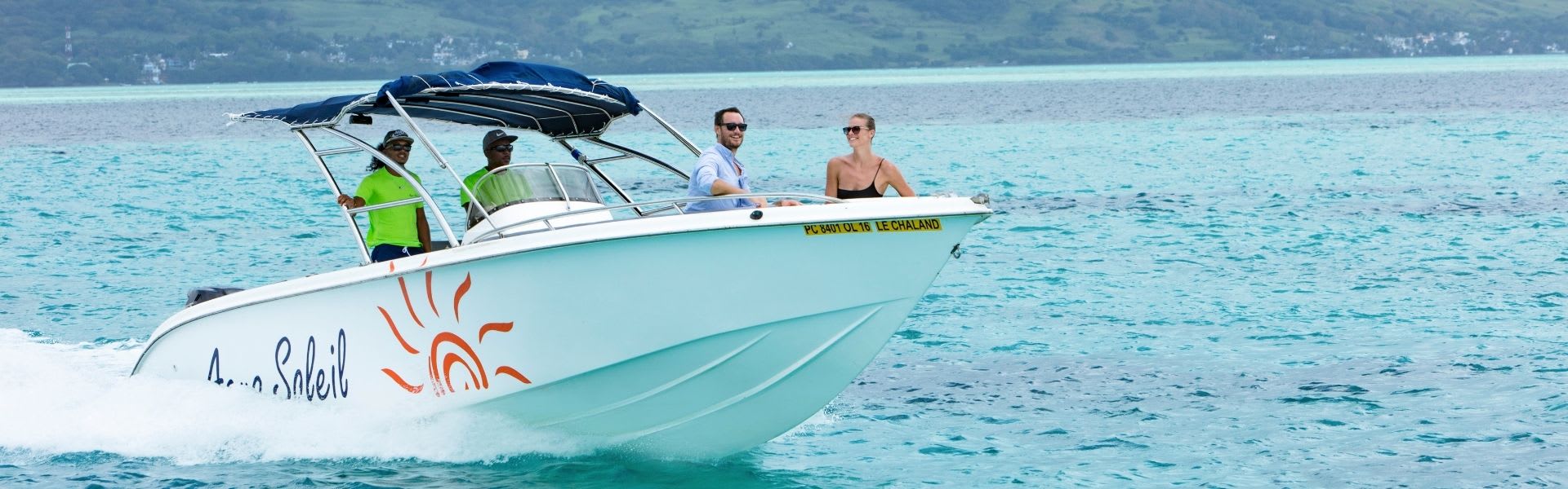 Island-Hopping Speedboat Cruise