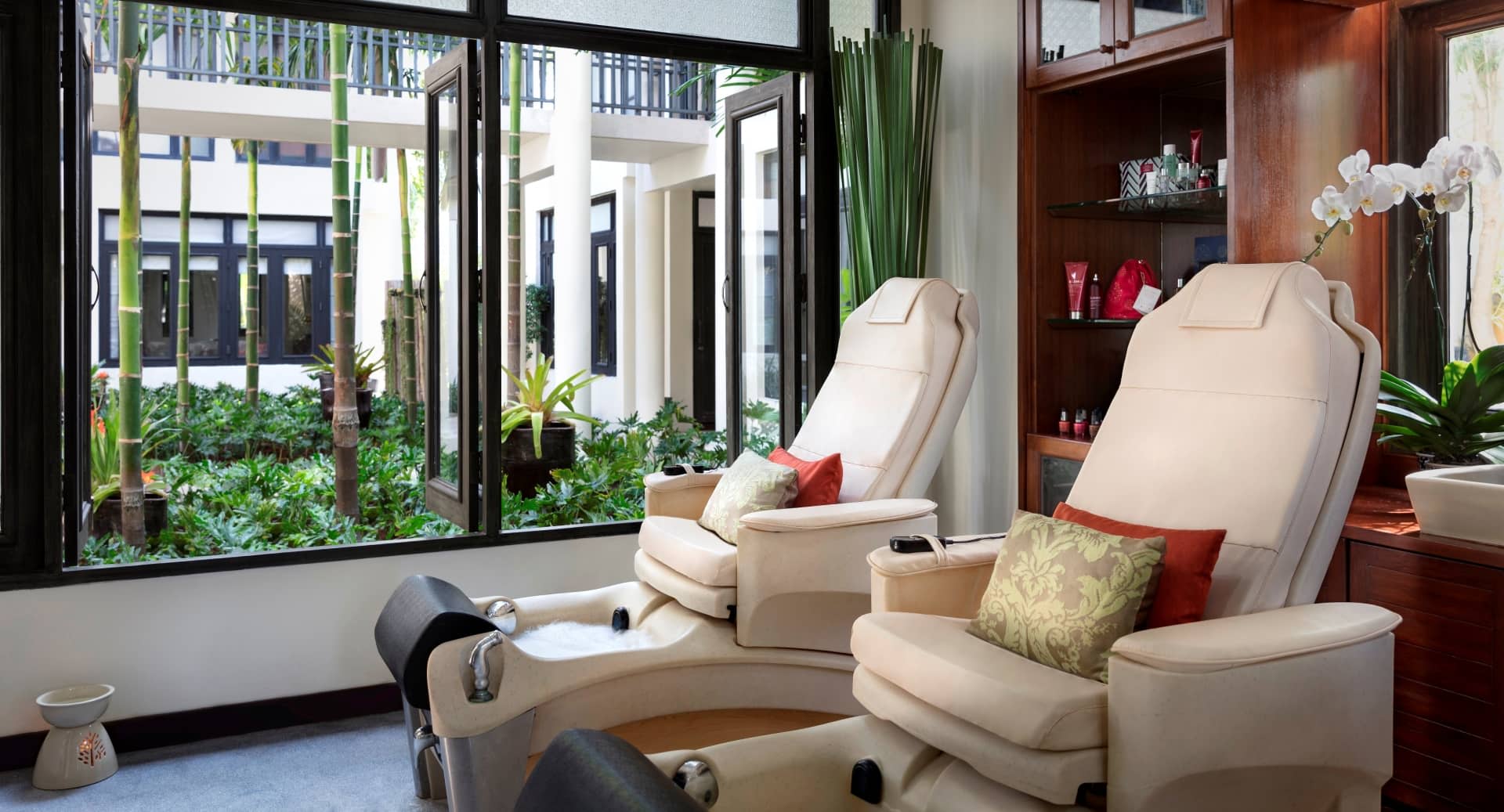 Photo Gallery of Anantara Lawana Koh Samui Resort