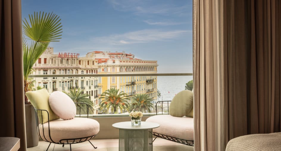 PREMIUM PANORAMIC SEA VIEW WITH TERRACE