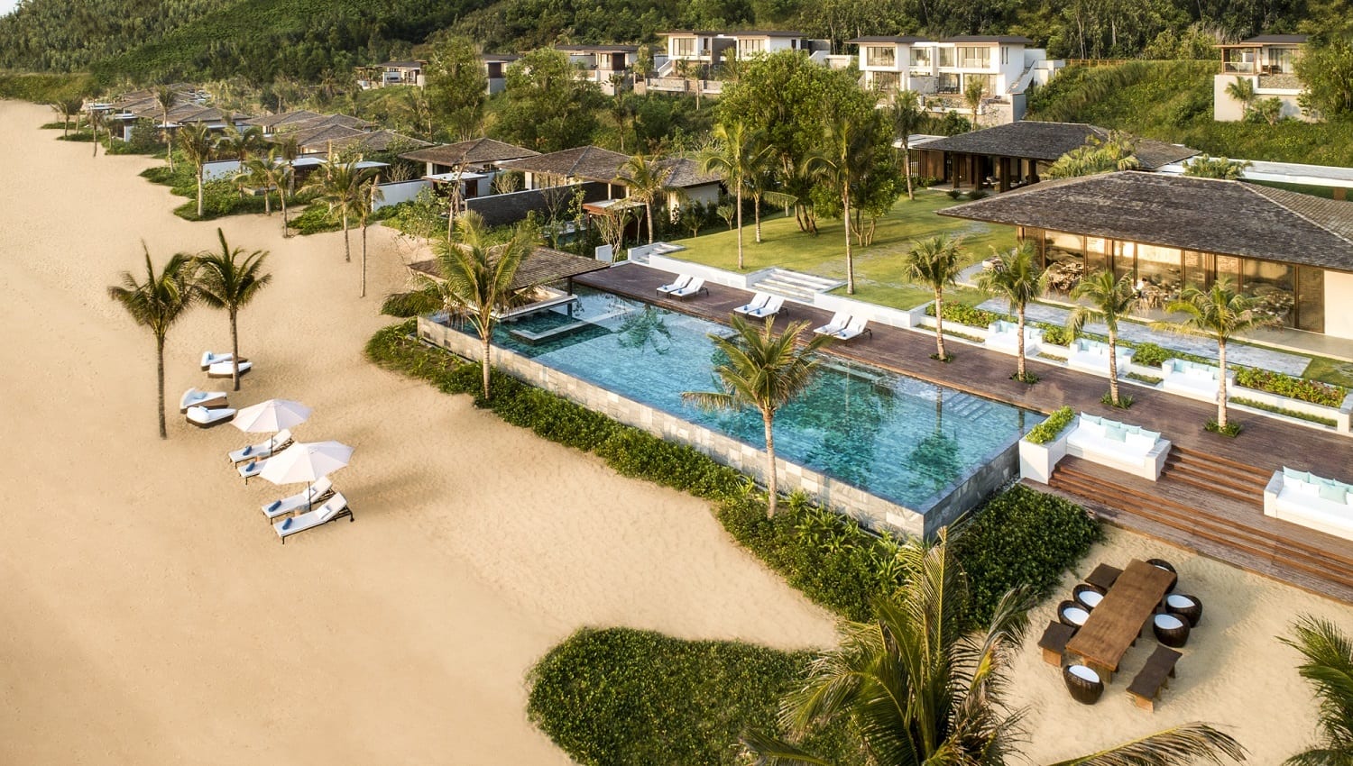 The Anantara Beach Destination Bucket List