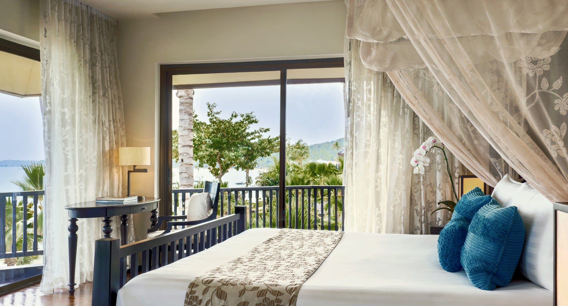 Photo Gallery of Anantara Bophut Koh Samui Resort